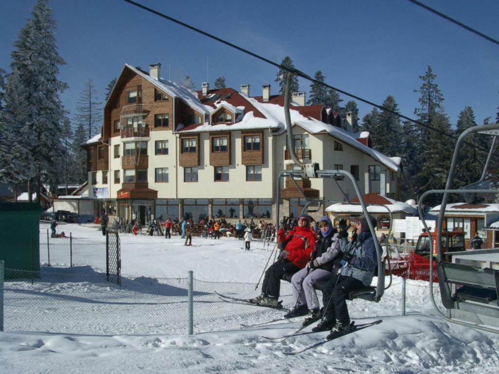 מלון אייס אנג'לס בבורובץ - Ice Angels Hotel, טיפים המלצות והזמנת חדרים